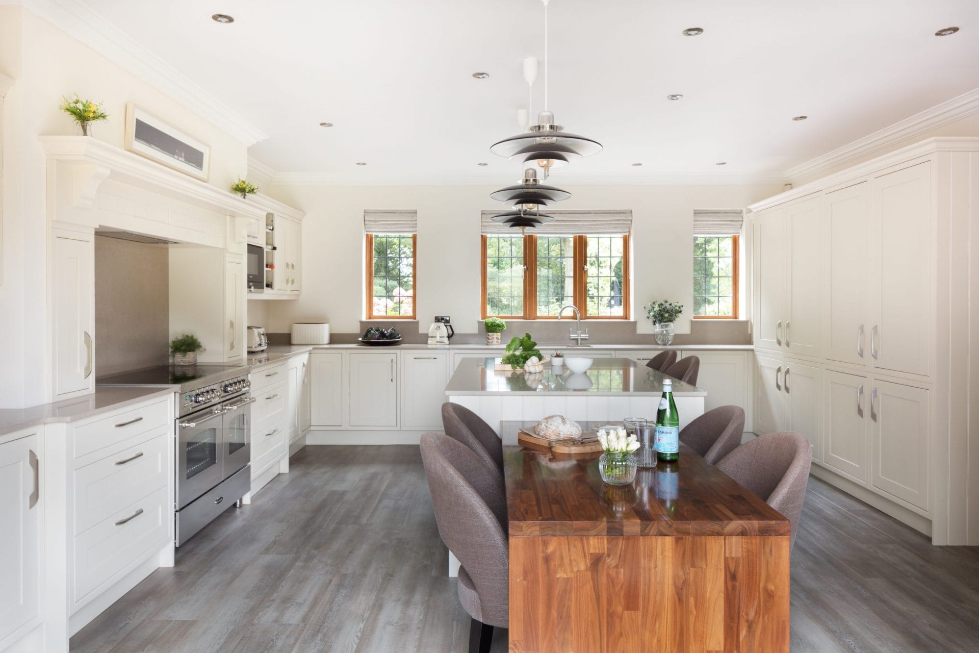 Timeless Painted In Frame Kitchen - Classic Interiors